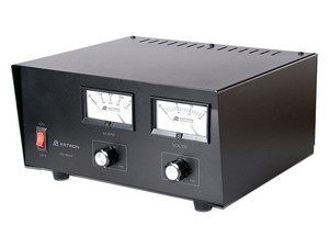 Fuente de poder lineal Astron VS-35M de 115 Vca/60 Hz, 35A. Color Negro ...