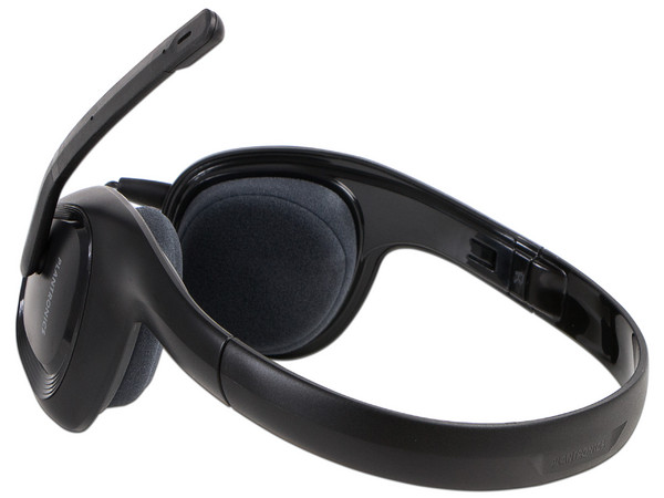 Diadema Plantronics Audio 628 con micrófono y control de volumen, USB.