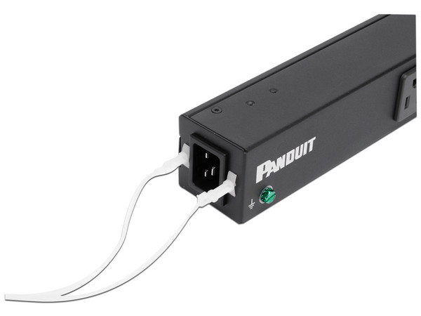 PDU Básico para Distribución de Energía Panduit, Enchufe de Entrada NEMA 5-20P, Con 16 Salidas ...