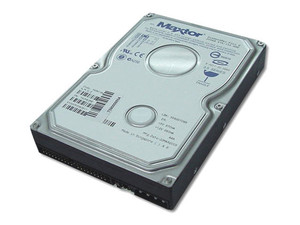 Disco Duro Maxtor de 200 GB a 7200RPM.